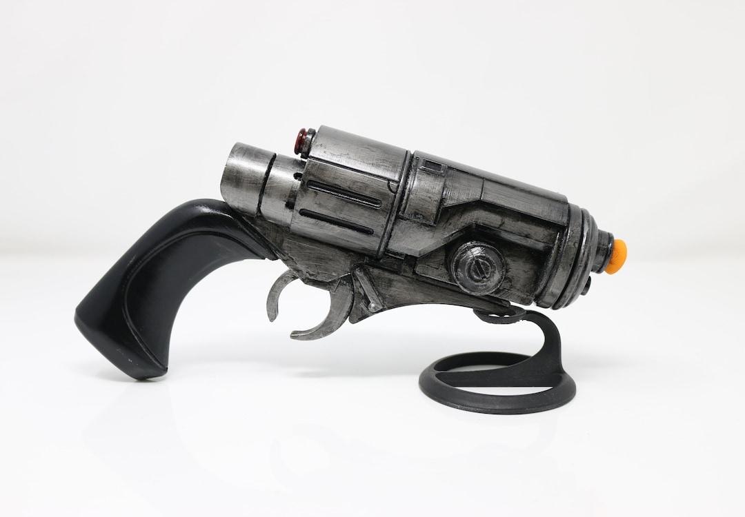 Eleena Daru Blaster Prop - Etsy