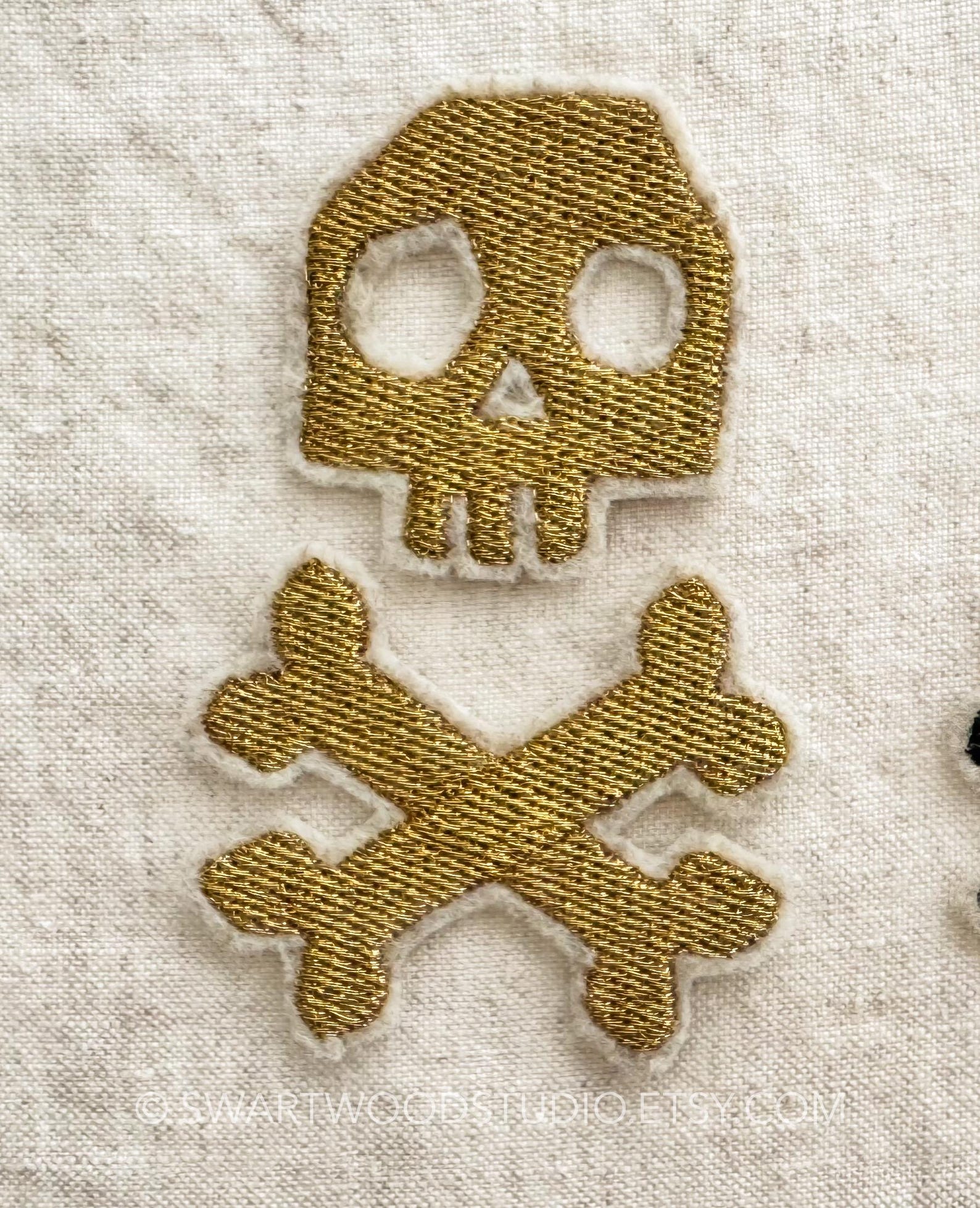 Good Luck Skull and Crossbone Pirate Treasure Embroidered Decorative ...