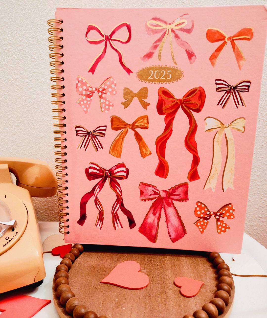 2025 Planner: Croquette Bow Weekly Planner for Organized Scheduling ...