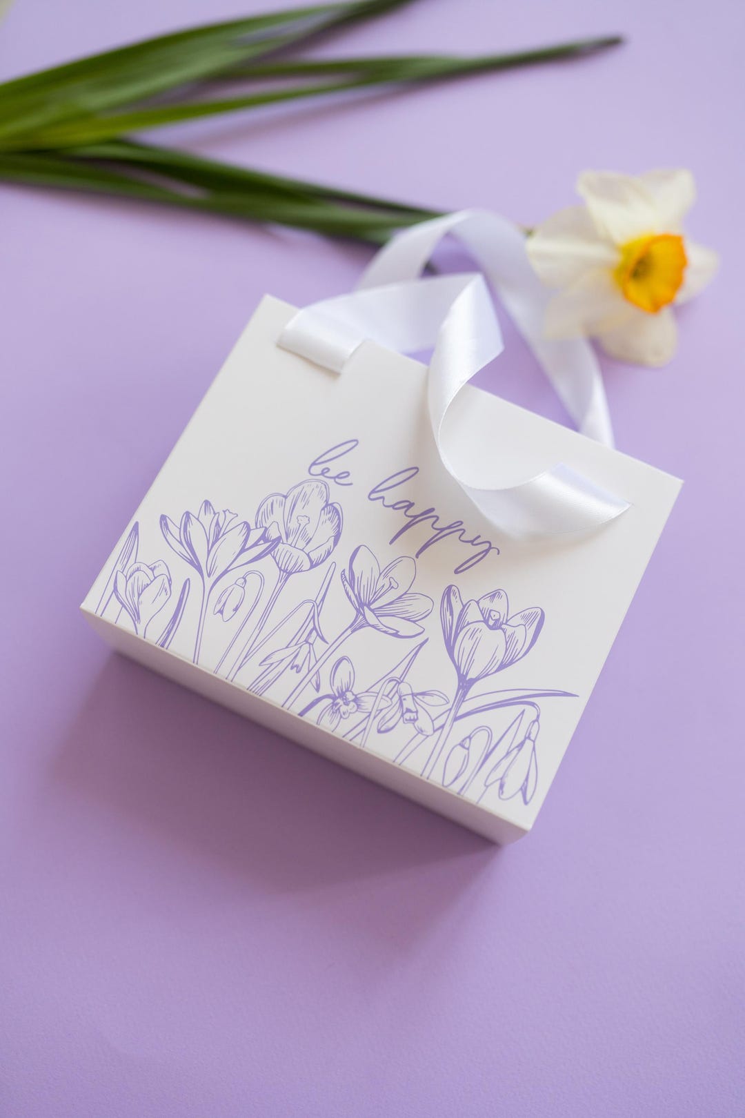 Floral Print Gift Boxes With Ribbon Handles, Product Packaging (100pcs ...
