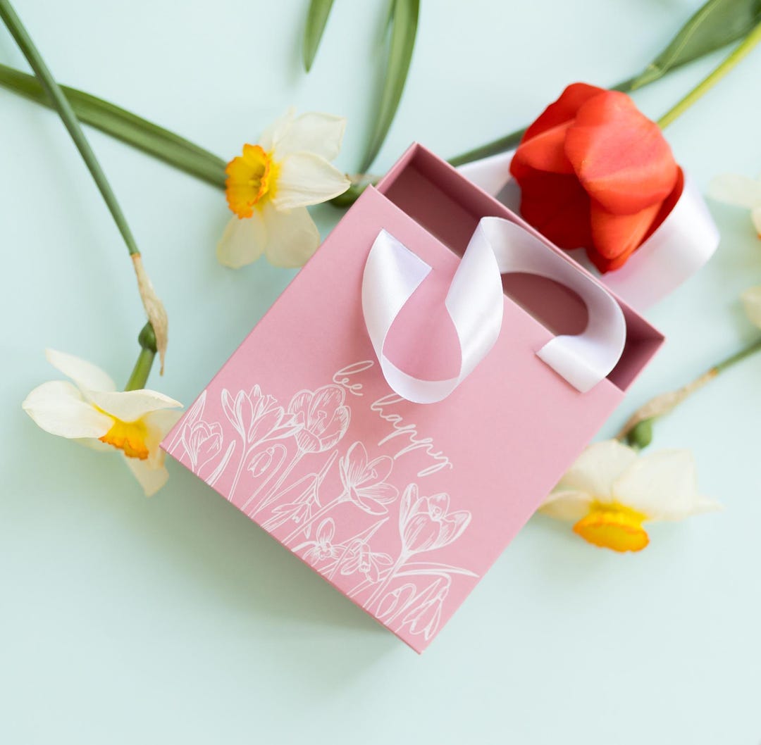 Pink Floral Gift Box, "be Happy" Ribbon Handle, Cardboard Slide Box - Etsy