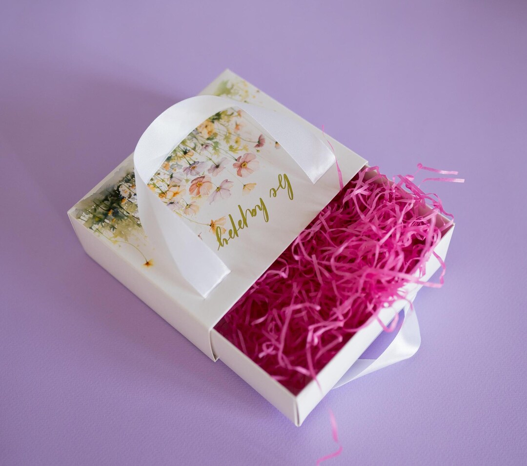 Empty Packaging Boxes for Customers, Boxes With Floral Print and Satin ...