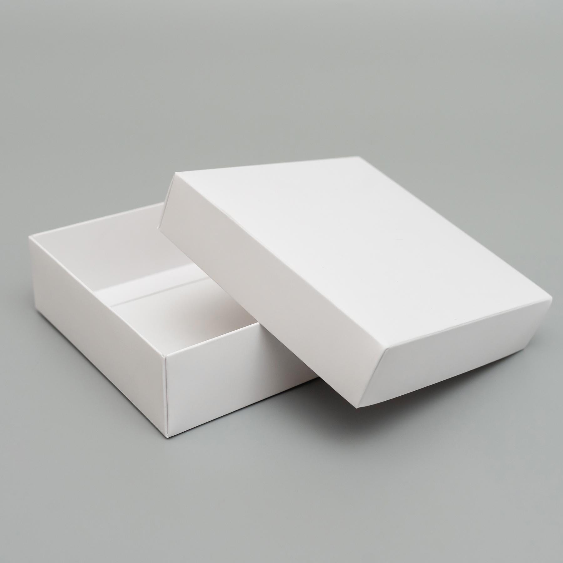 White Cardboard Gift Boxes, Gift Boxes With Lid, Gift Boxes in Various ...