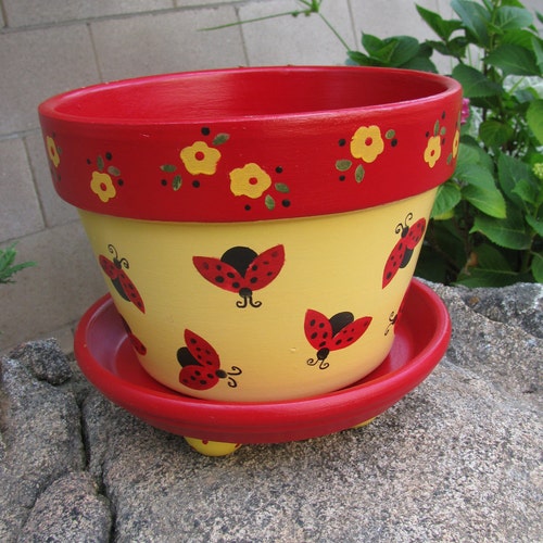 Ladybug Planter ... Flower Pot - Etsy