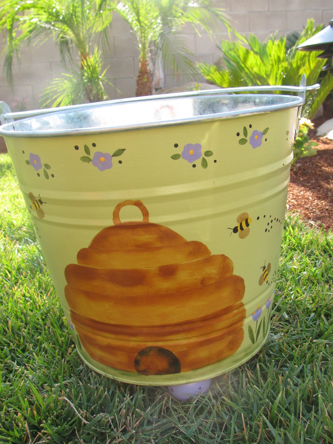 Bee-hive Bucket - Etsy