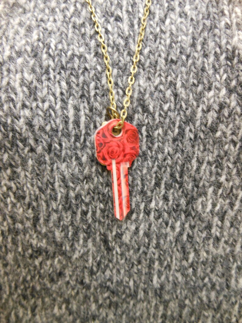 Red Roses Key Necklace Pendant With LOVE Charm - Etsy