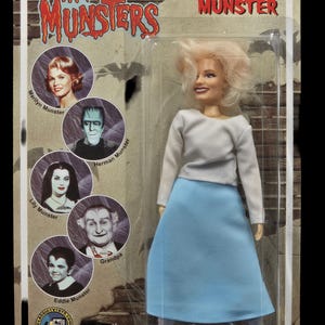 Marilyn Munster Figure Classic Tv Toys 2004 Mego Style 8 Inch Sealed