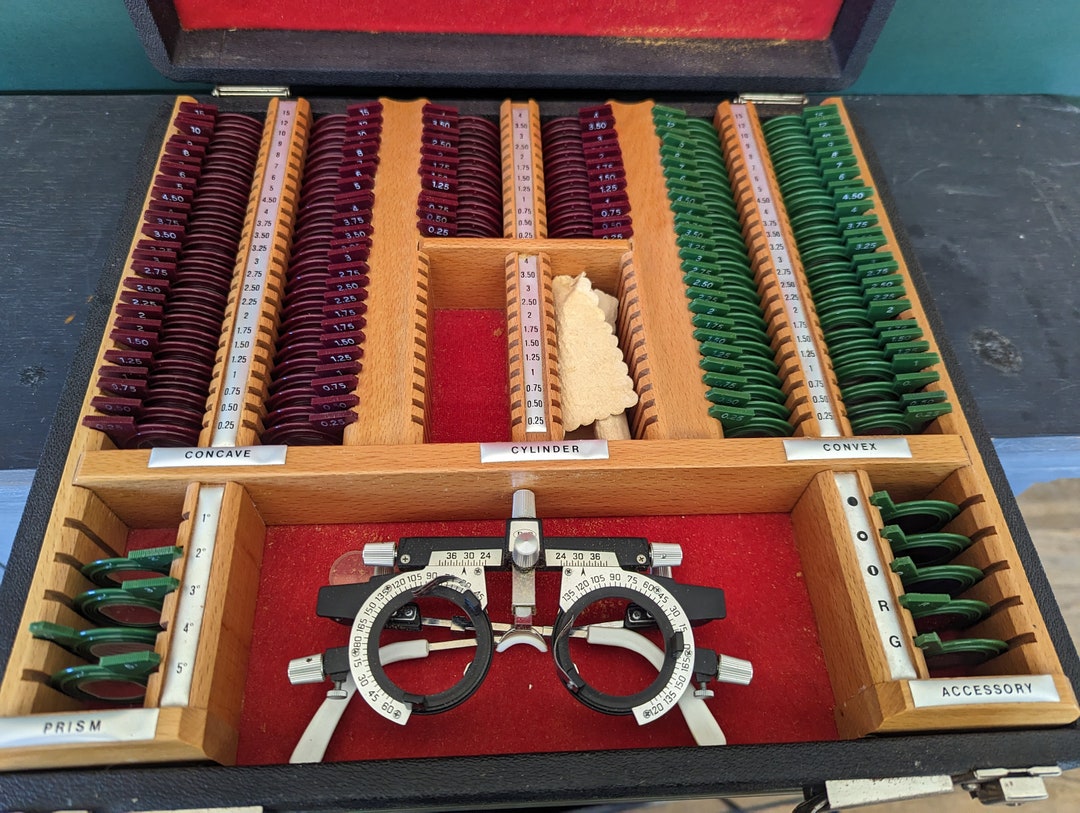 OPTOMITRIST EXAM KIT Refraction Set in Carry Case - Etsy