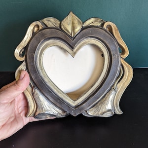 VINTAGE PICTURE FRAME Garry Sharpe Design Ceramic Heart Shaped Ornate ...