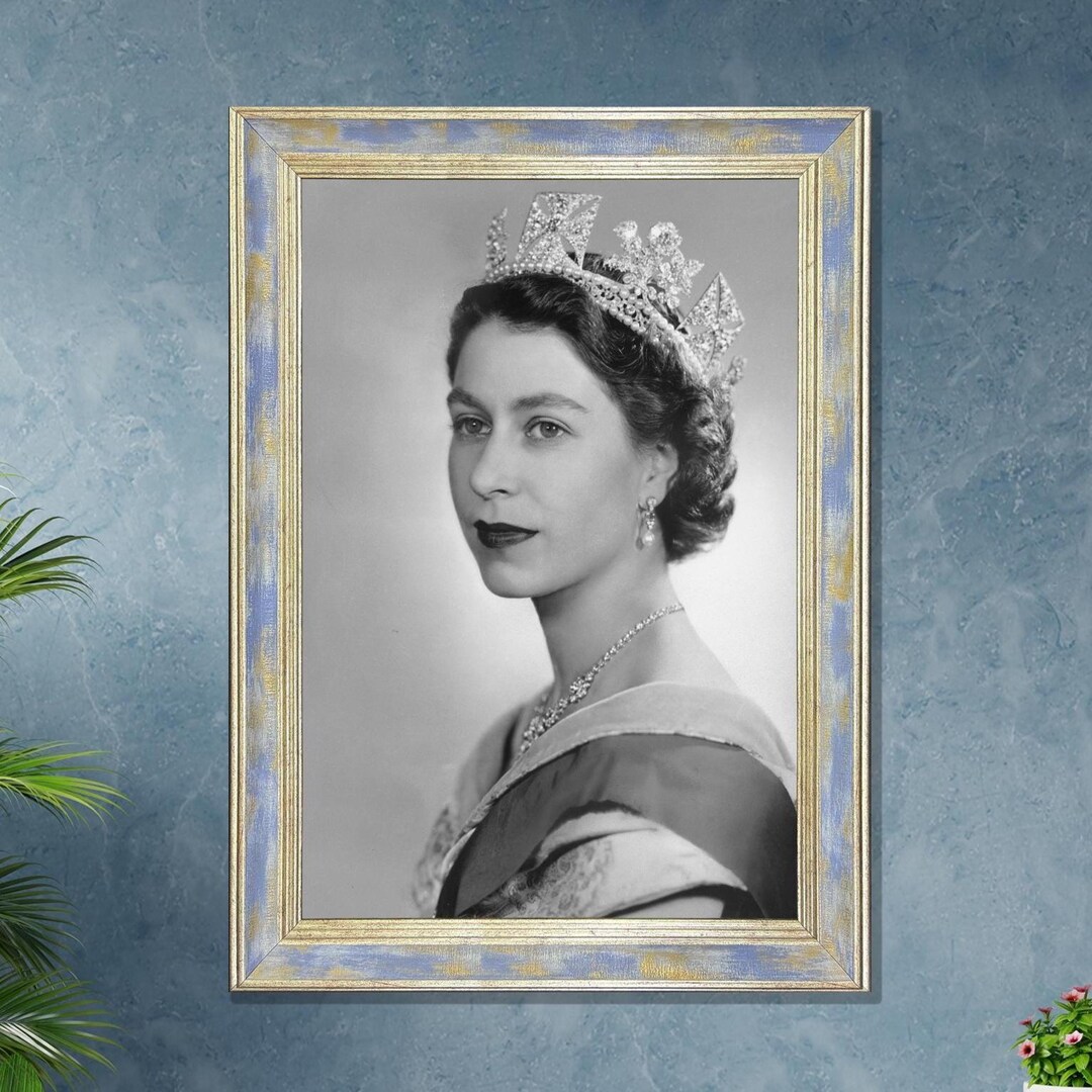 Queen Elizabeth Framed Print | Vintage Queen of England Photo | Royal ...