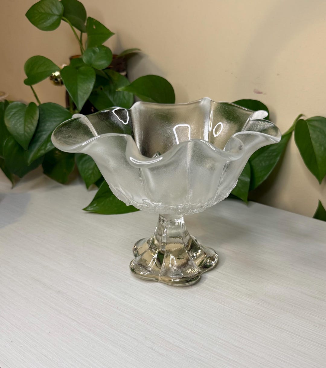 Mikasa Bianca Crystal Footed Pedestal Candy Bowl | Frosted Glass ...