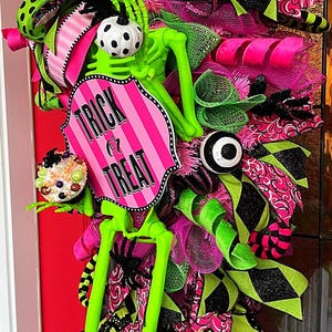 XL Spooky and Fun Halloween Door Wreath Trick or Treat Transform Your ...