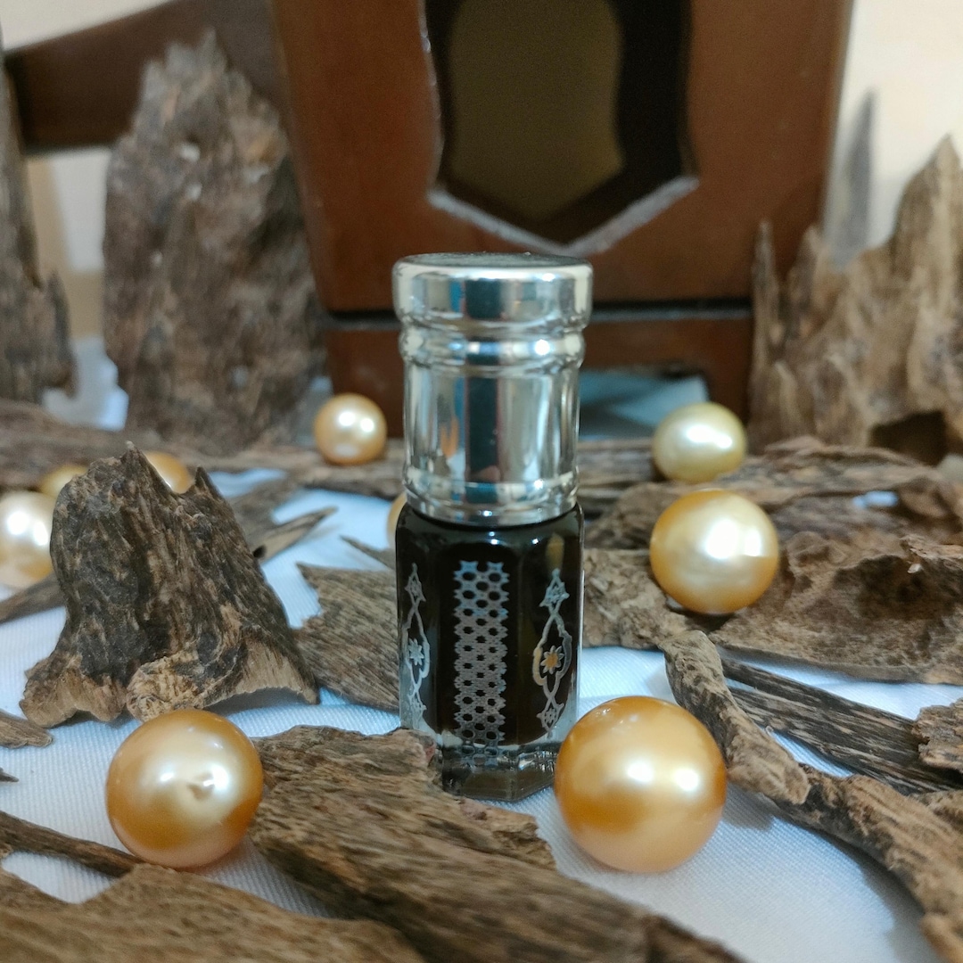 Oud Oil Kalimantan 1/4 Tola - Etsy