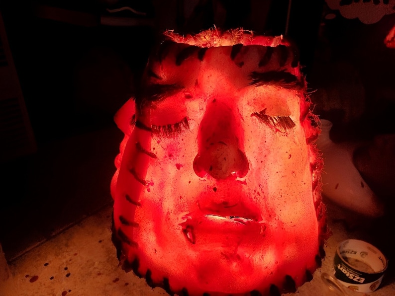 Human Skin Lampshade 6 Skinned Faces, Body Parts, Horror Gore Special ...