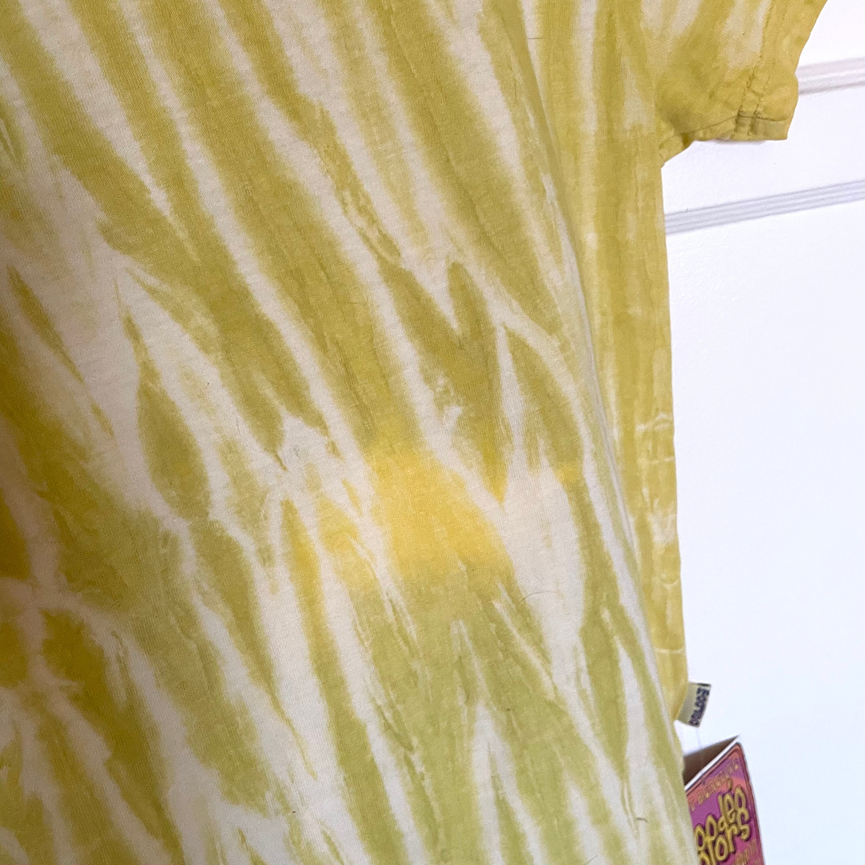 HYPERCOLOR Color Change Tshirt Green Tie Dye to Yellow Short - Etsy