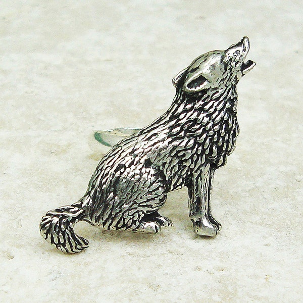 Wolf Ring - Etsy