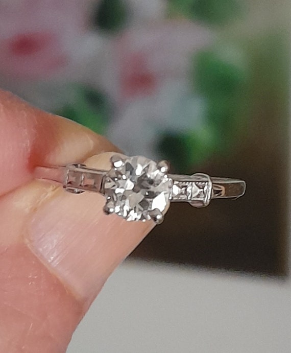 Vintage 0.65ct diamond - Gem