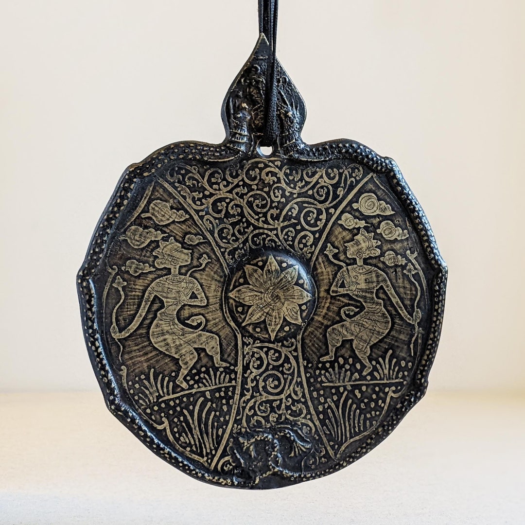An Elliptical Burmese Bell Plate, Old Vintage Kyeezee Burma Bell Made ...