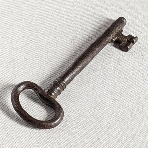 Skeleton Key Very Old Key From 17th 18th Century Old Antique Key ...