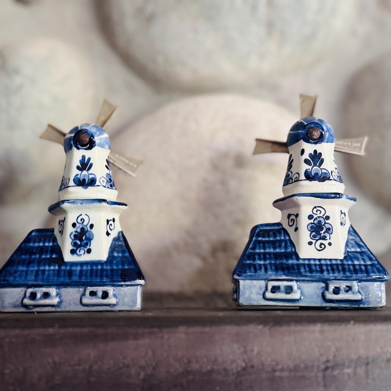 Vintage Delfts Blauw Windmill Salt and Pepper Shakers – Hand-painted ...