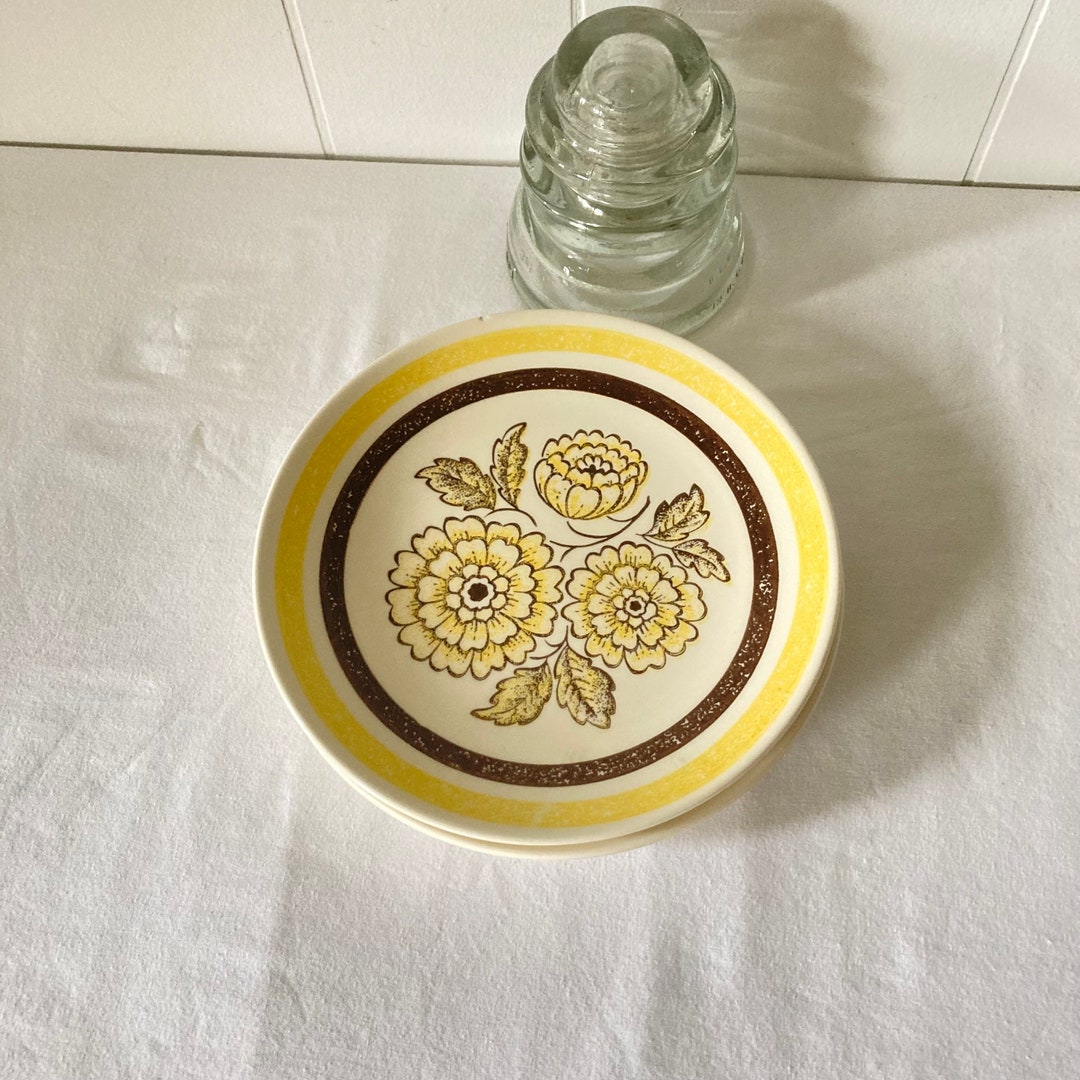 Vintage Dessert Plates 1970s Salad Plates Set of 2 Yellow and Brown ...