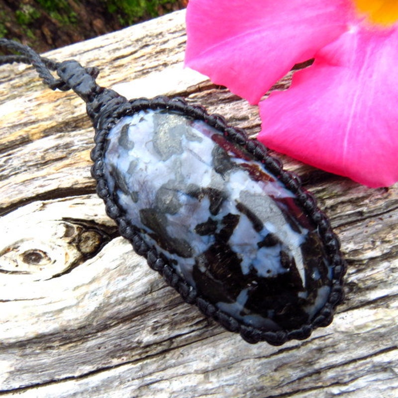 Merlinite - Etsy