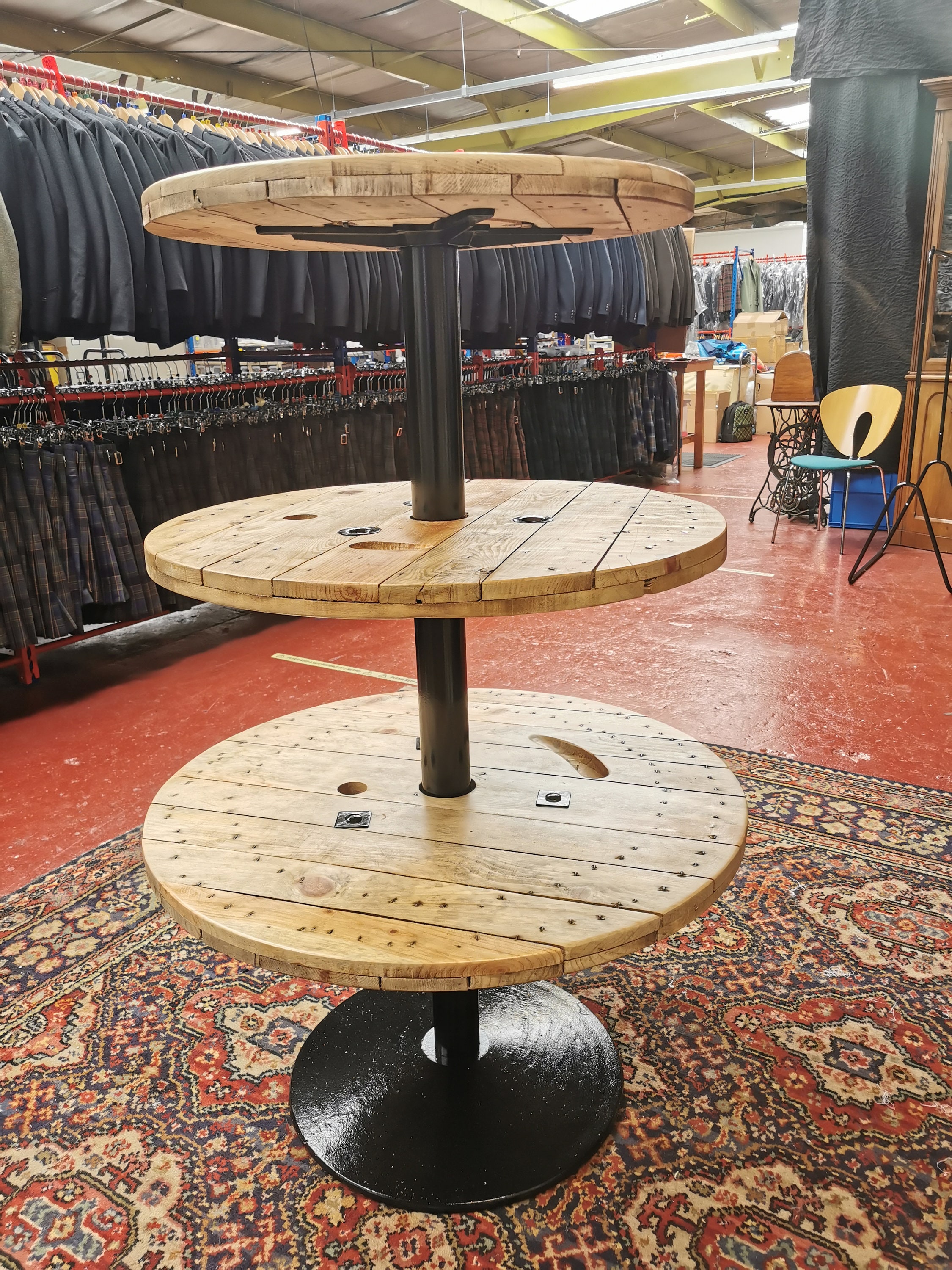 Wooden Round Display Stand for Shop Storage Display Stand Shelving Unit ...