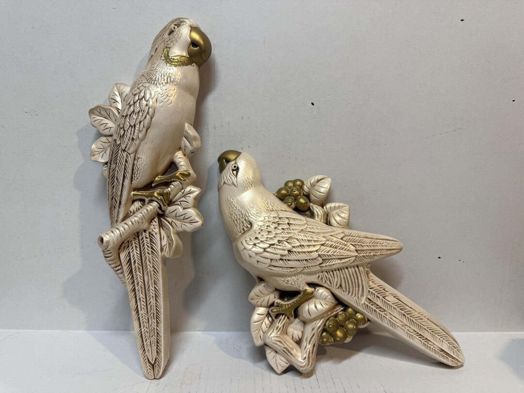 Vintage 1967 Parrot Chalkware Wall Plaques - Etsy