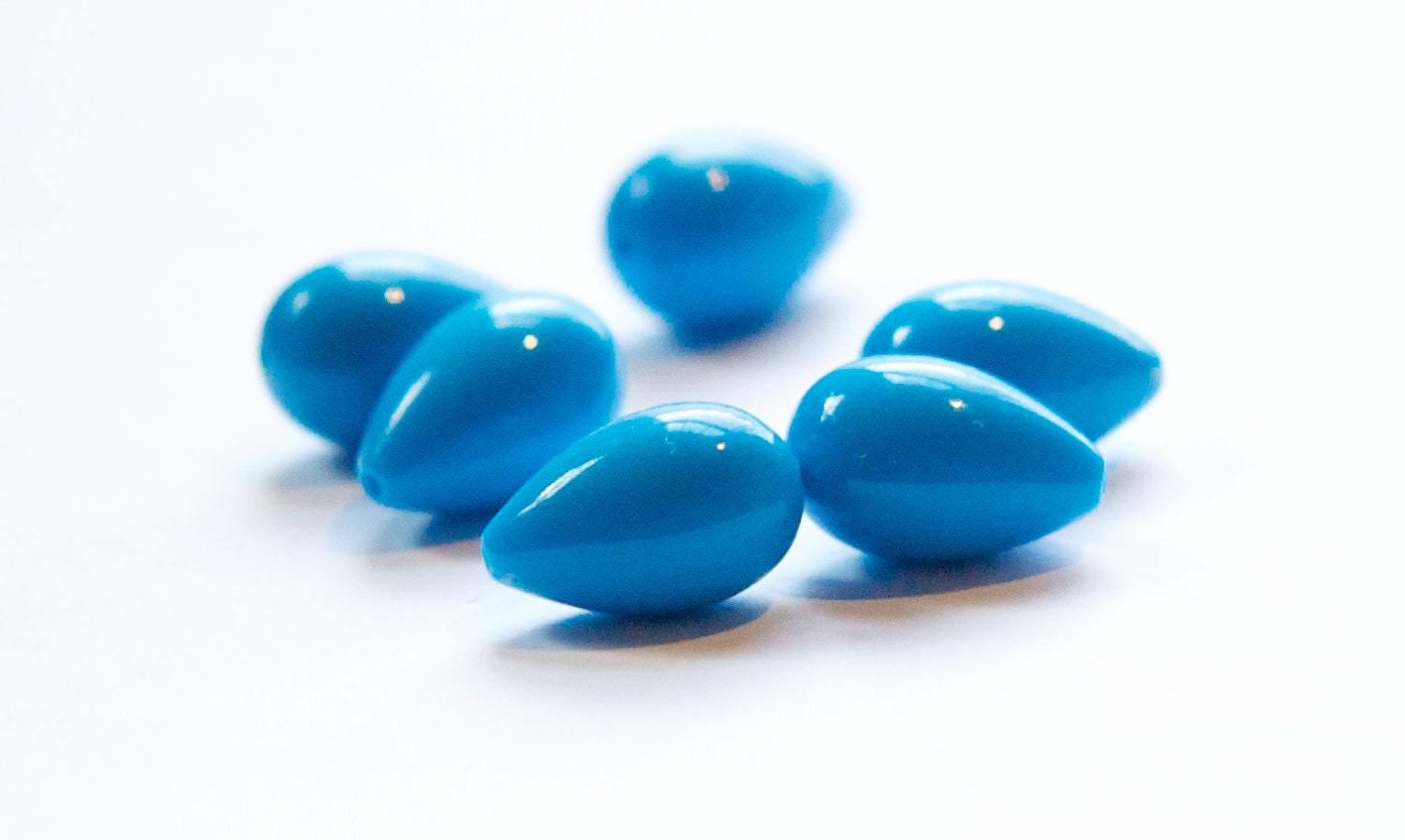 17x10mm Medium Blue Plastic Teardrop Beads 8 Bds619a - Etsy