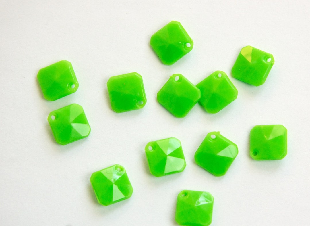 Vintage Acrylic Green Faceted Square Charms Pendant Chr186a - Etsy