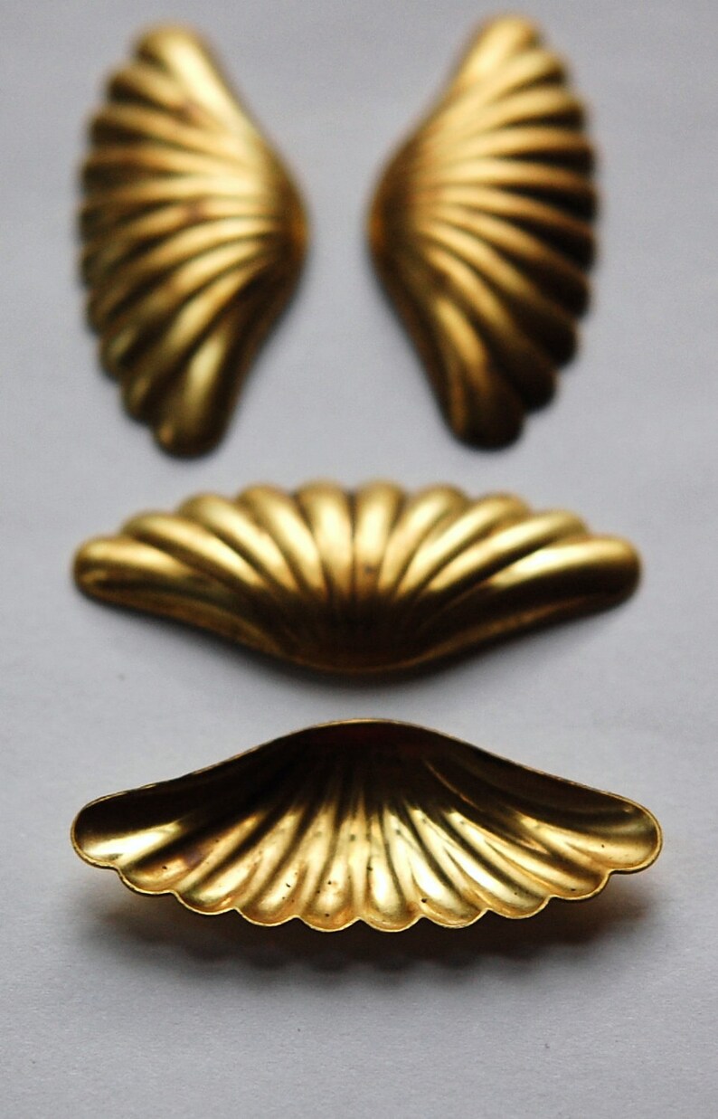 Raw Brass Ribbed Fan or Shell Shaped Stampings Mtl249 - Etsy