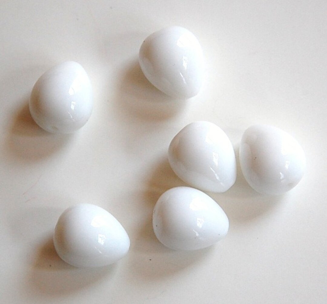 Vintage Acrylic Chubby White Teardrop Beads (6) Bds636c - Etsy