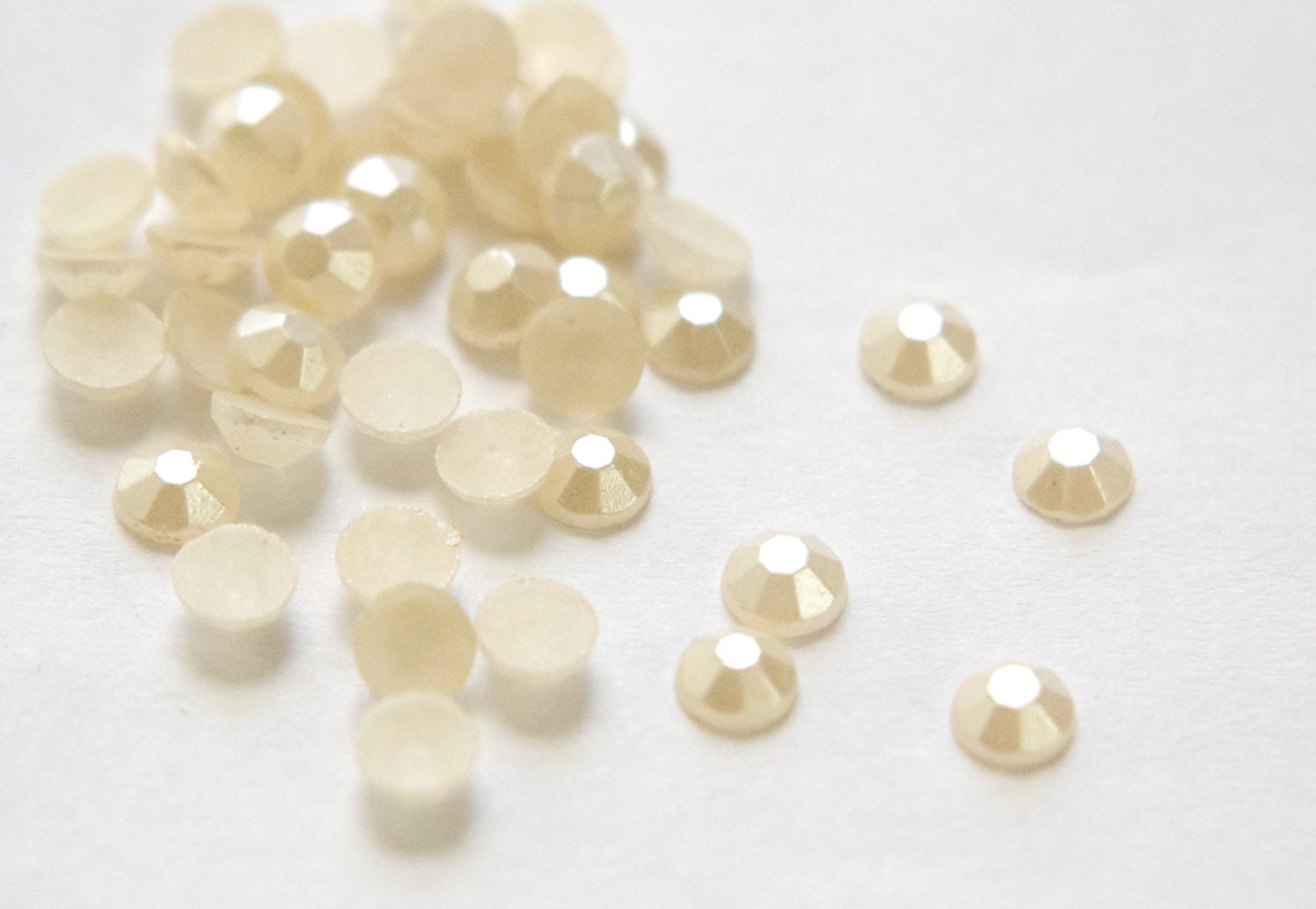 Vintage Ivory Pearl Faceted Glass Cabochons 5mm Cab481a - Etsy