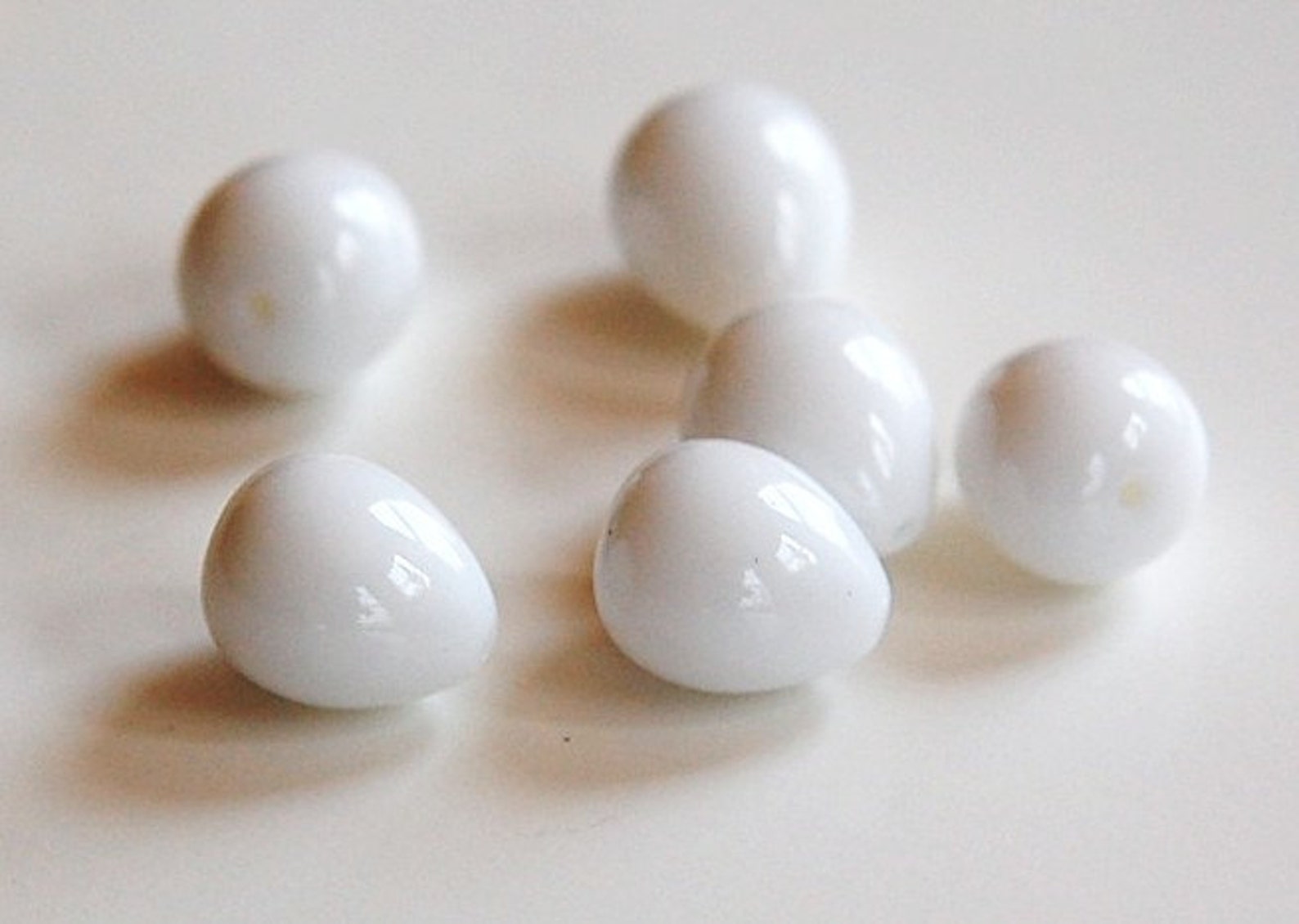 Vintage Acrylic Chubby White Teardrop Beads (6) Bds636c - Etsy