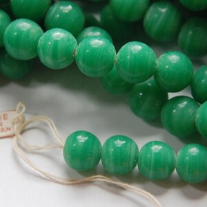 Vintage Jade Green Glass Beads Japan 8- 9mm (6) Bds527a - Etsy