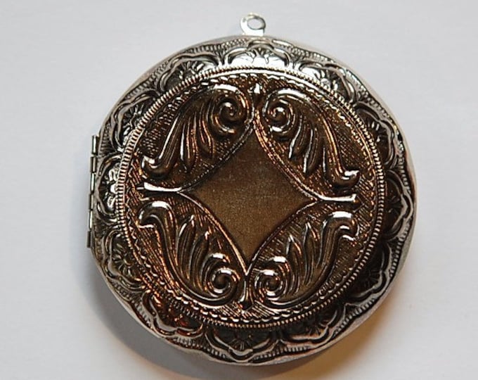 Vintage Etched Round Locket 43mm Antiqued Silver Lkt006 - Etsy