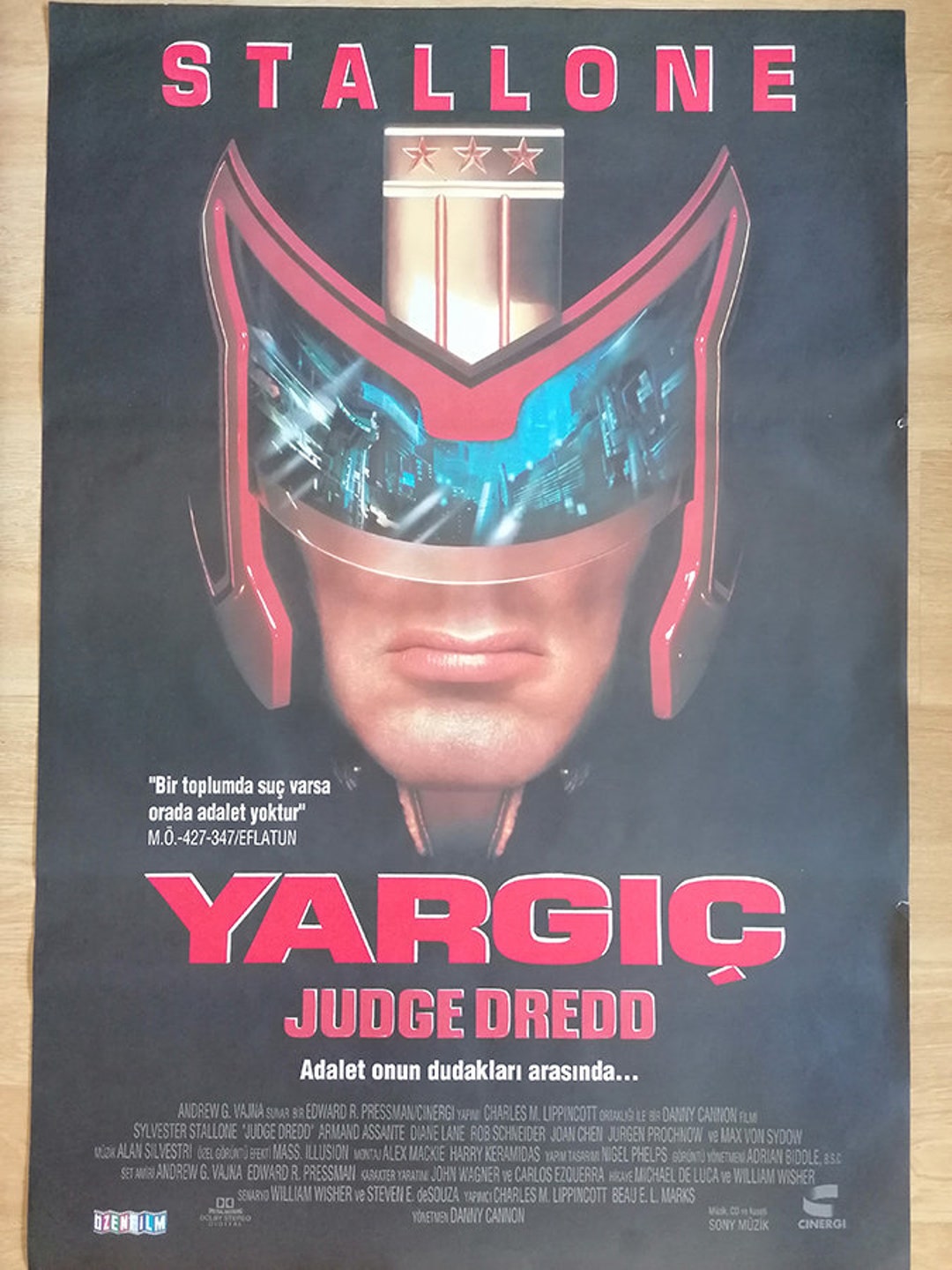 Judge Dredd Original Retro Movie Poster 1995 - Etsy