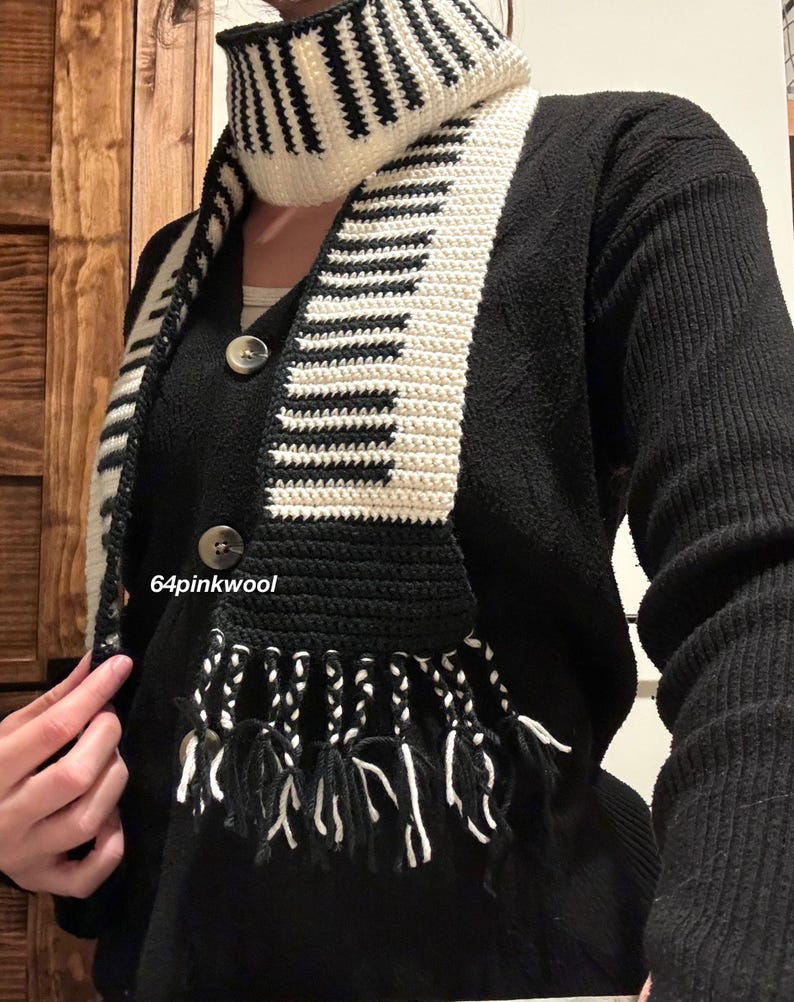 Piano in Time Crochet Scarf Pattern: Keyboard Music Lover Gift (PDF) - Etsy