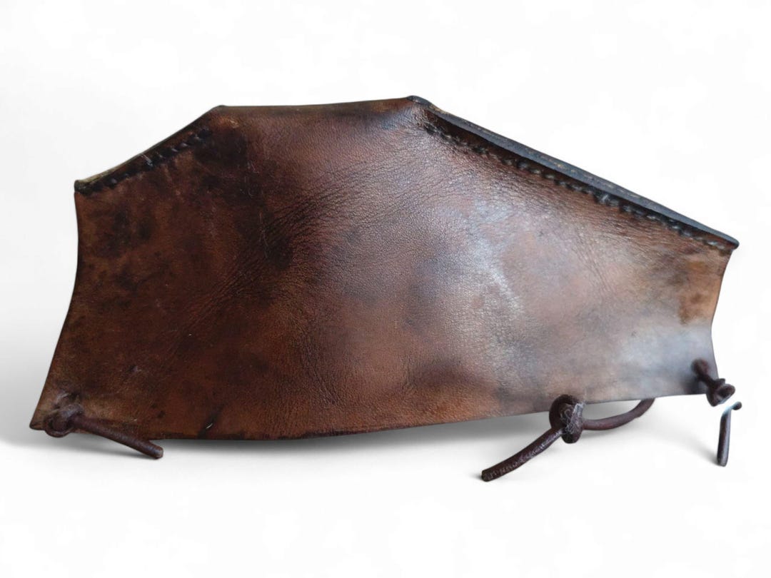 Rustic Leather Flintlock Cover | Waterproof Muzzleloader Cow's Knee ...