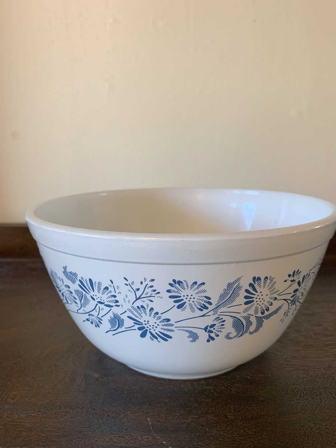 Vintage Pyrex 402-vintage White W/ Floral Print Round Mixing Bowl ...