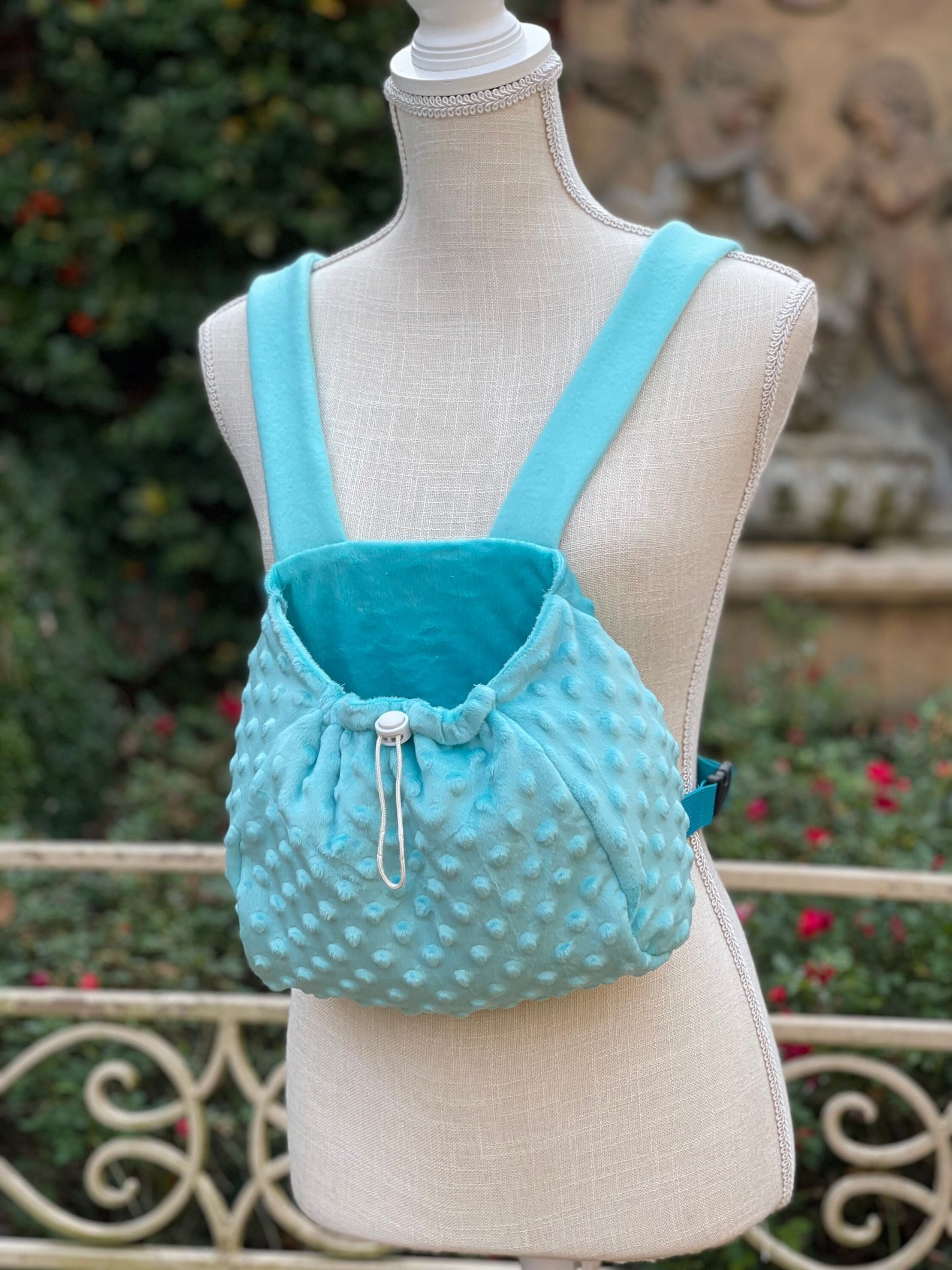 Pet Carrier, Pet Sling, Dog Carrier, Cat Carrier, Kangaroo Pouch, Hands ...