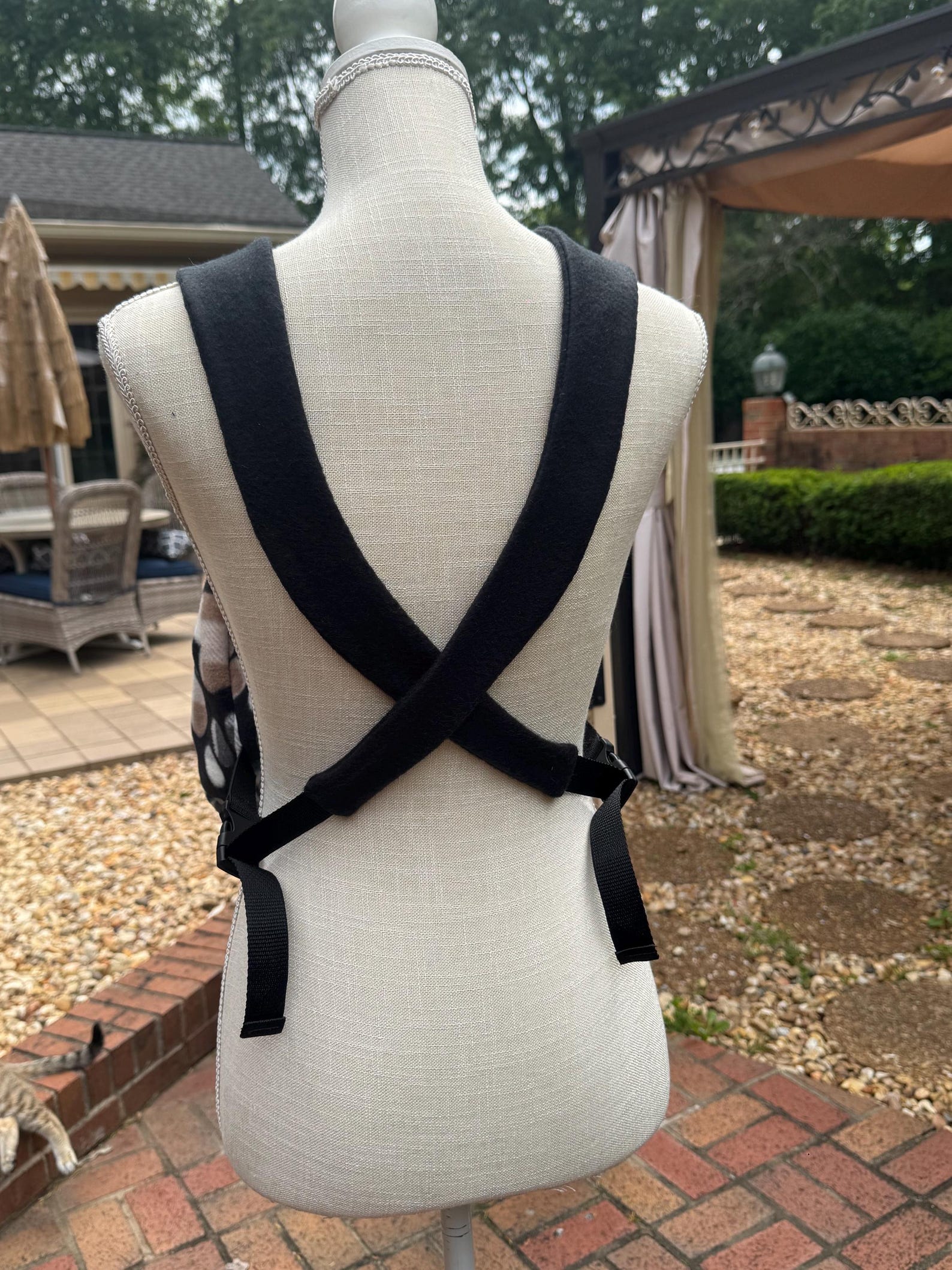 Pet Carrier, Pet Sling, Dog Carrier, Cat Carrier, Kangaroo Pouch, Hands ...