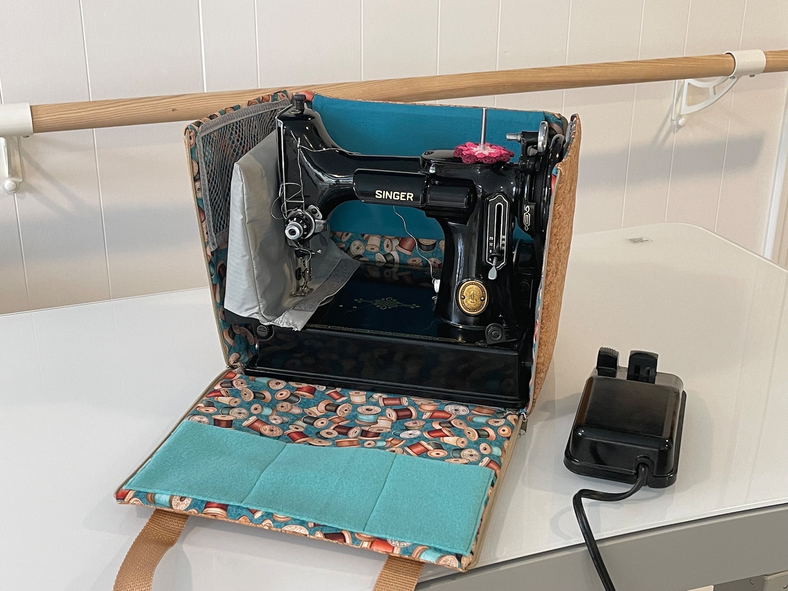 Protective Tote and Workstation 2 in 1 for Singer Featherweight Sewing ...