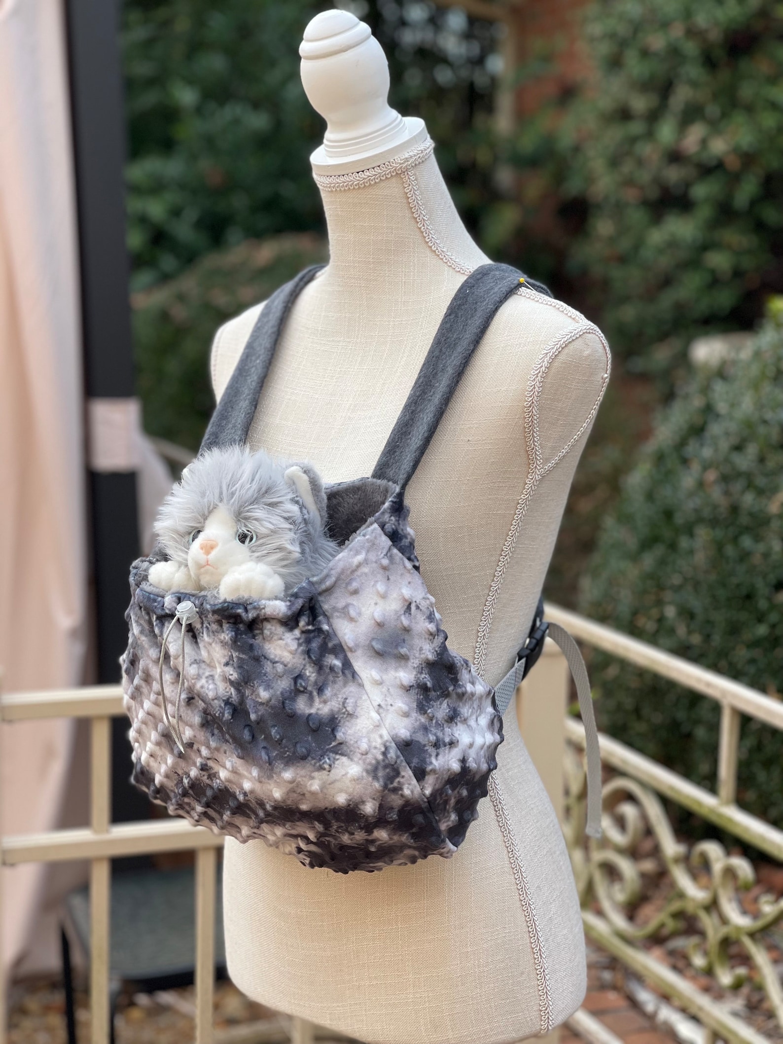 Pet Carrier, Pet Sling, Dog Carrier, Cat Carrier, Kangaroo Pouch, Hands ...