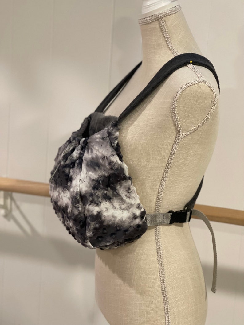 Pet Carrier, Pet Sling, Dog Carrier, Cat Carrier, Kangaroo Pouch, Hands ...