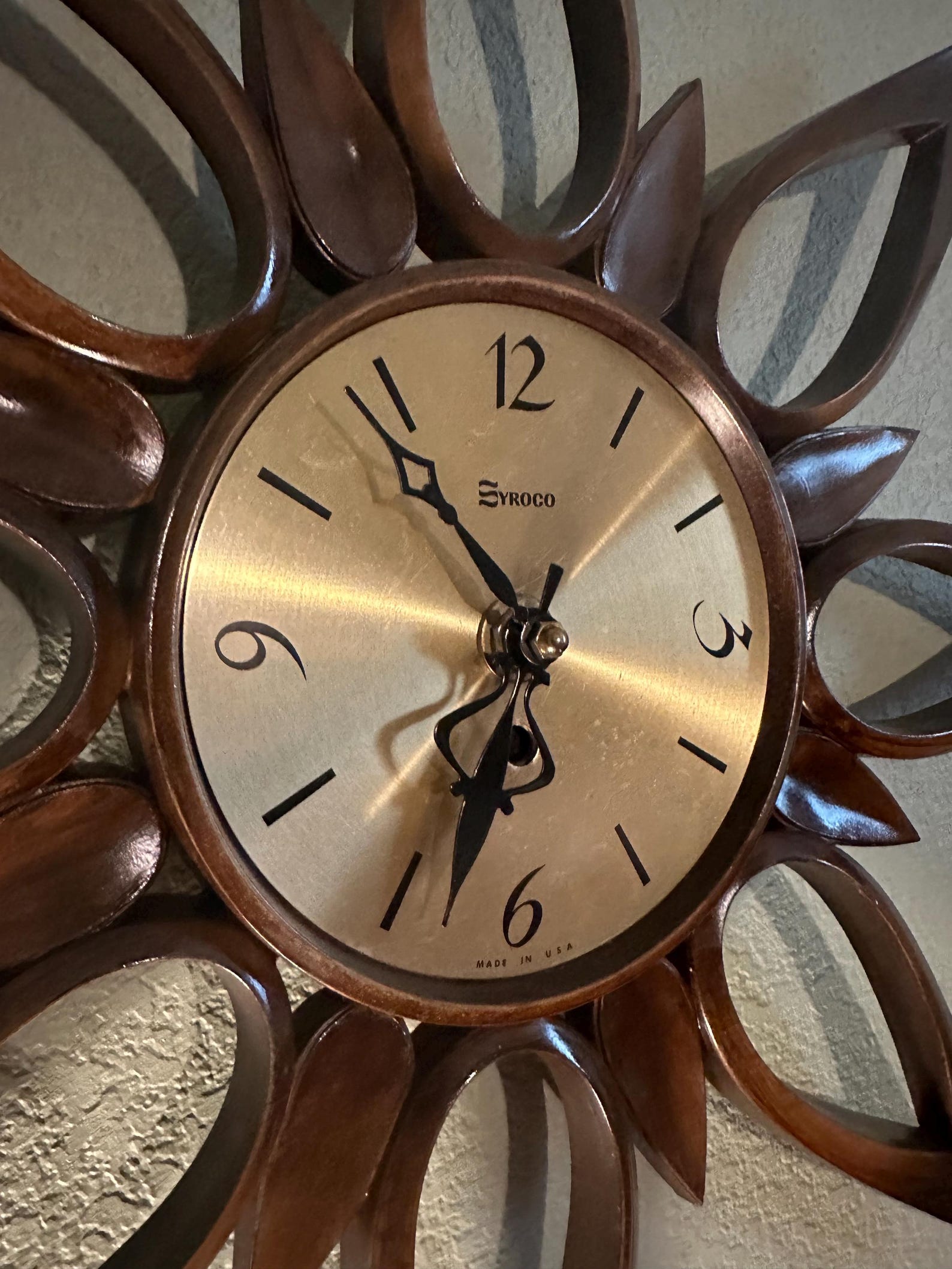 Syroco Mid Century Wall Clock - Etsy