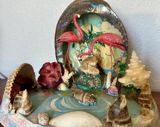 Mid Century Kitsch Flamingo Sea Shell TV Lamp - Etsy