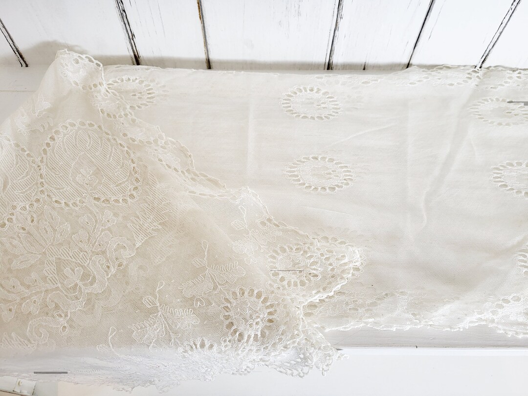 Vintage Lace Long Rectangular Table Runner, Vintage White Lace Trim ...