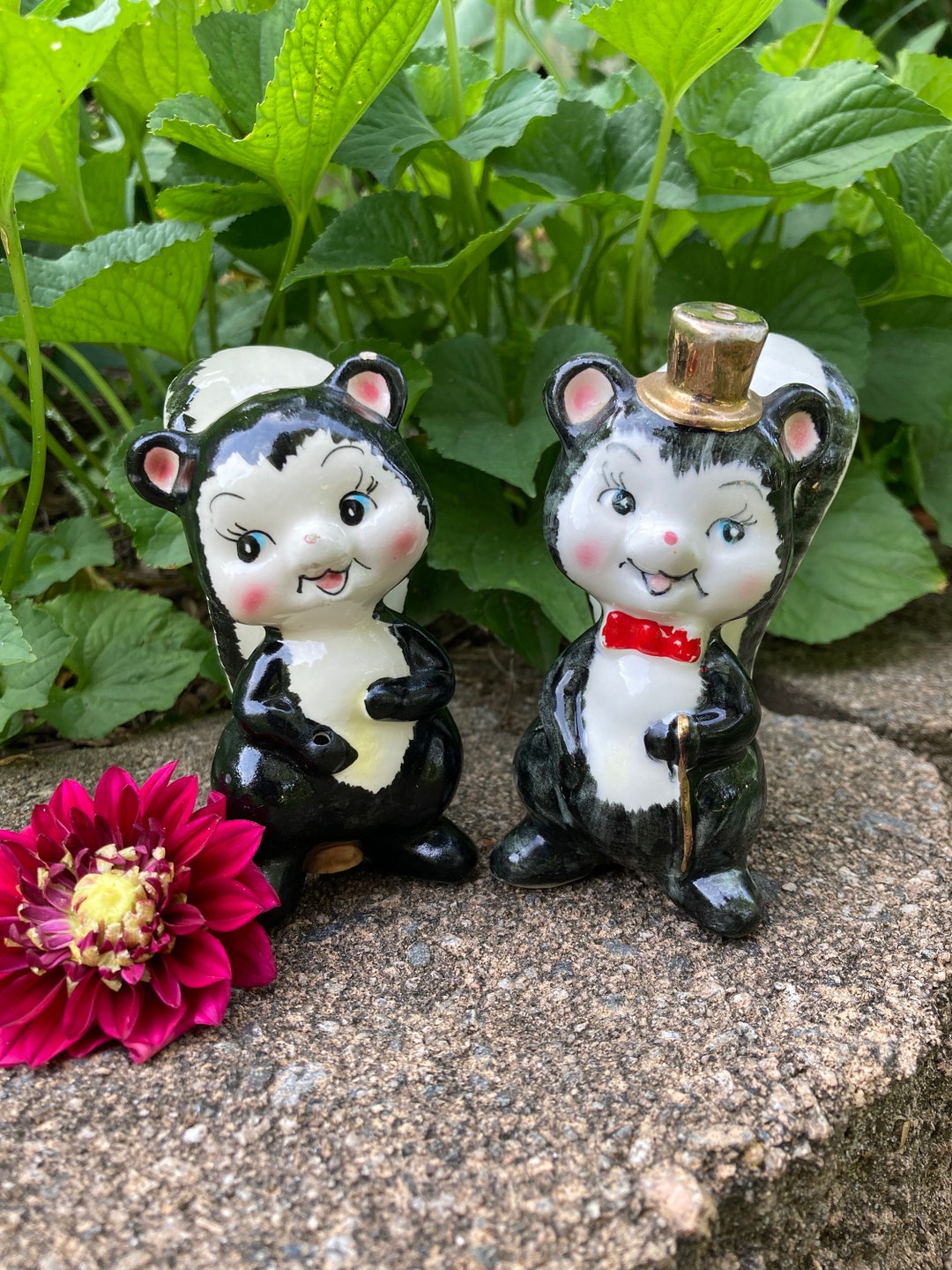 Vintage Anthropomorphic Lady and Gentleman Skunk Couple Salt and Pepper ...