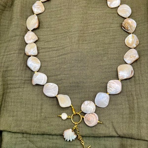 The Large Shell Necklace - Etsy